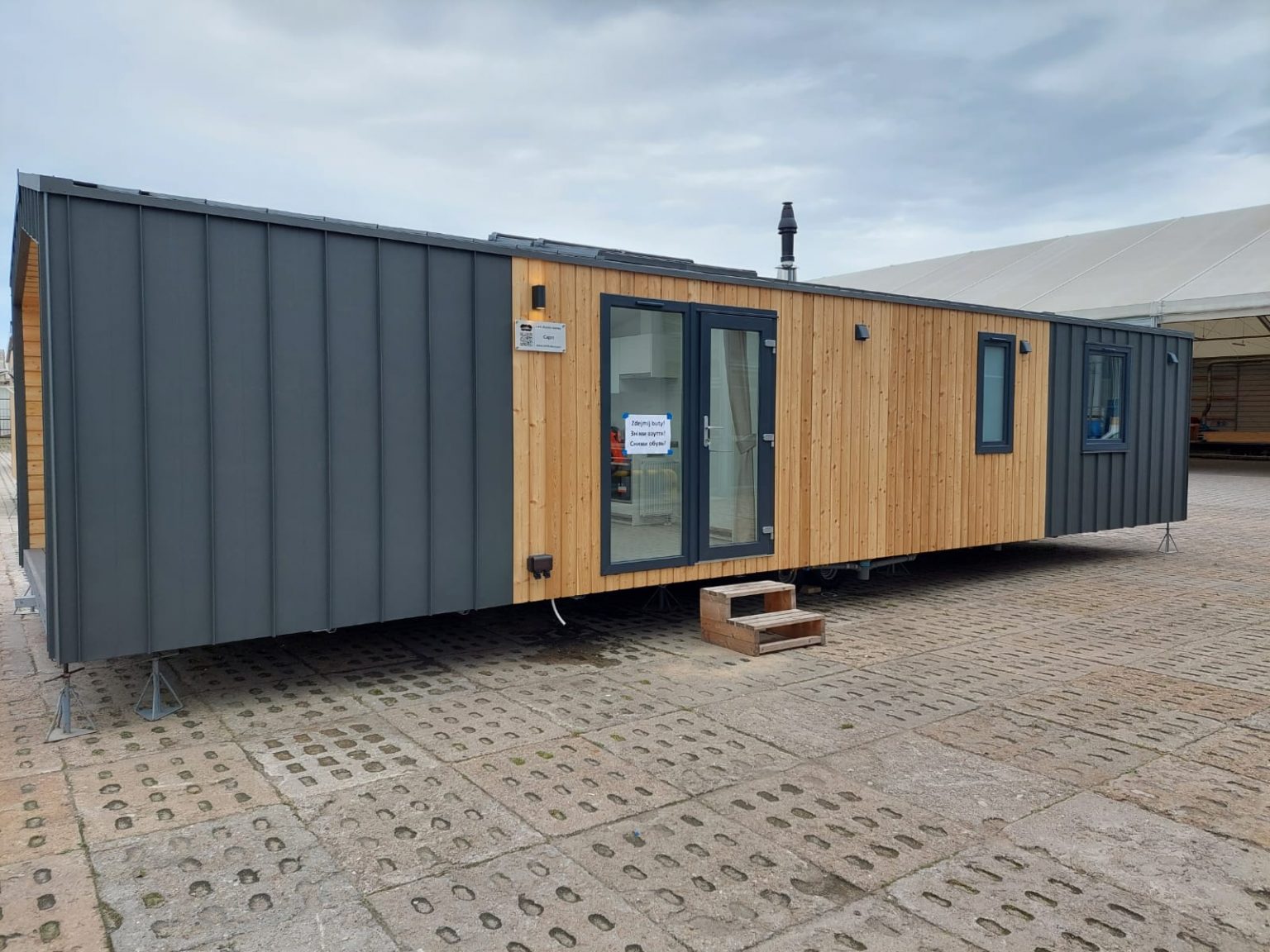 ex showroom display unit Static caravan, mobile home In Stock 41ft x ...