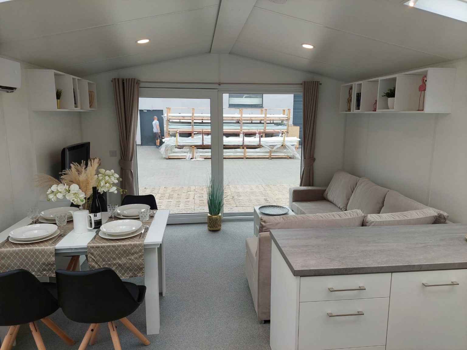 Static caravan, mobile home Capri Stock 41ft x 13ft | MODULAR BUILDINGS