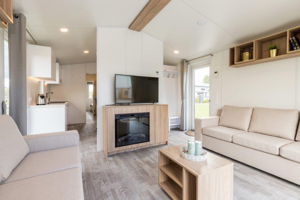 POOLE | Mobile Home | Leisure Home A house inspired by classic British ...